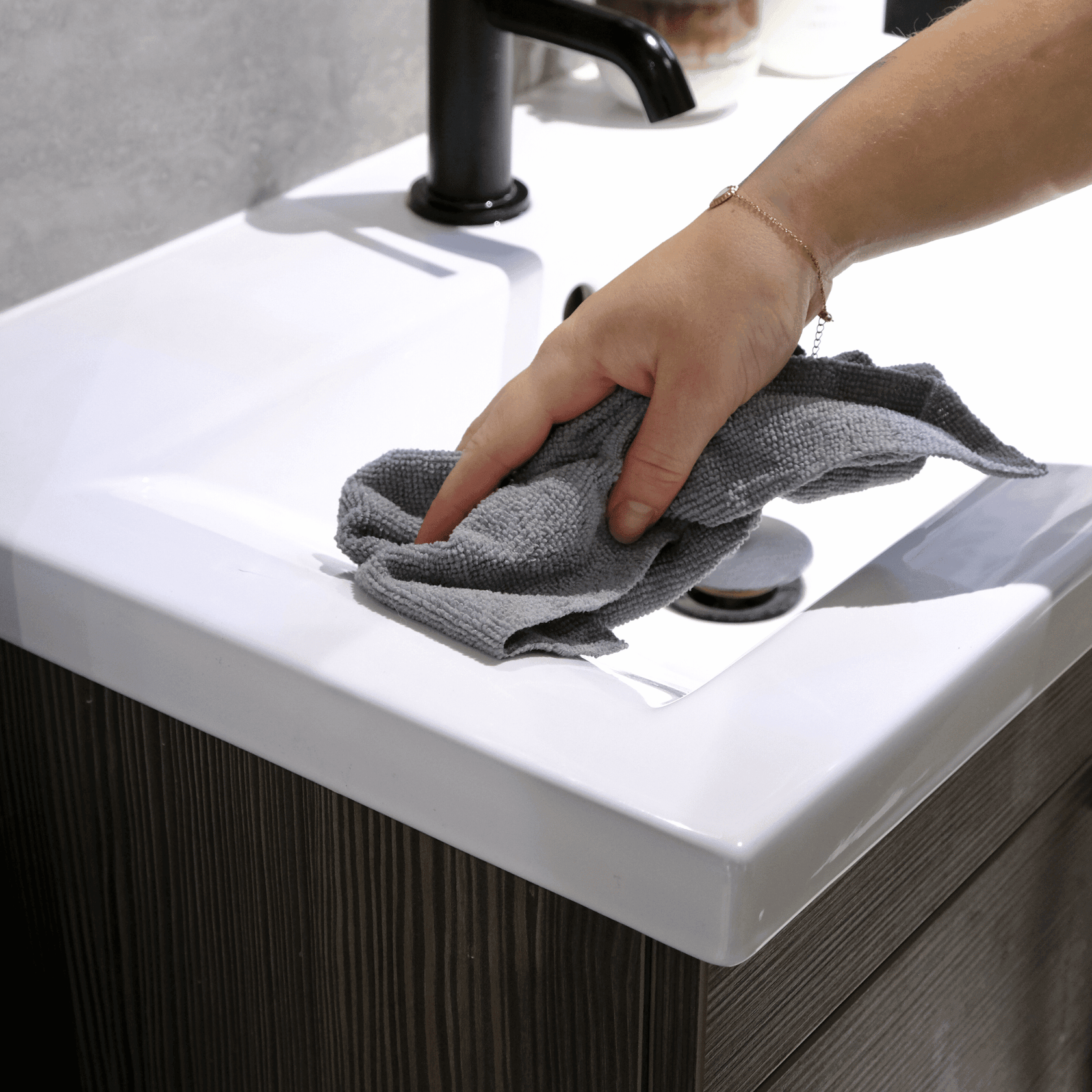 Reusable Wipes | Box of 50 Microfibre Wipes – Paragon Microfibre Ltd